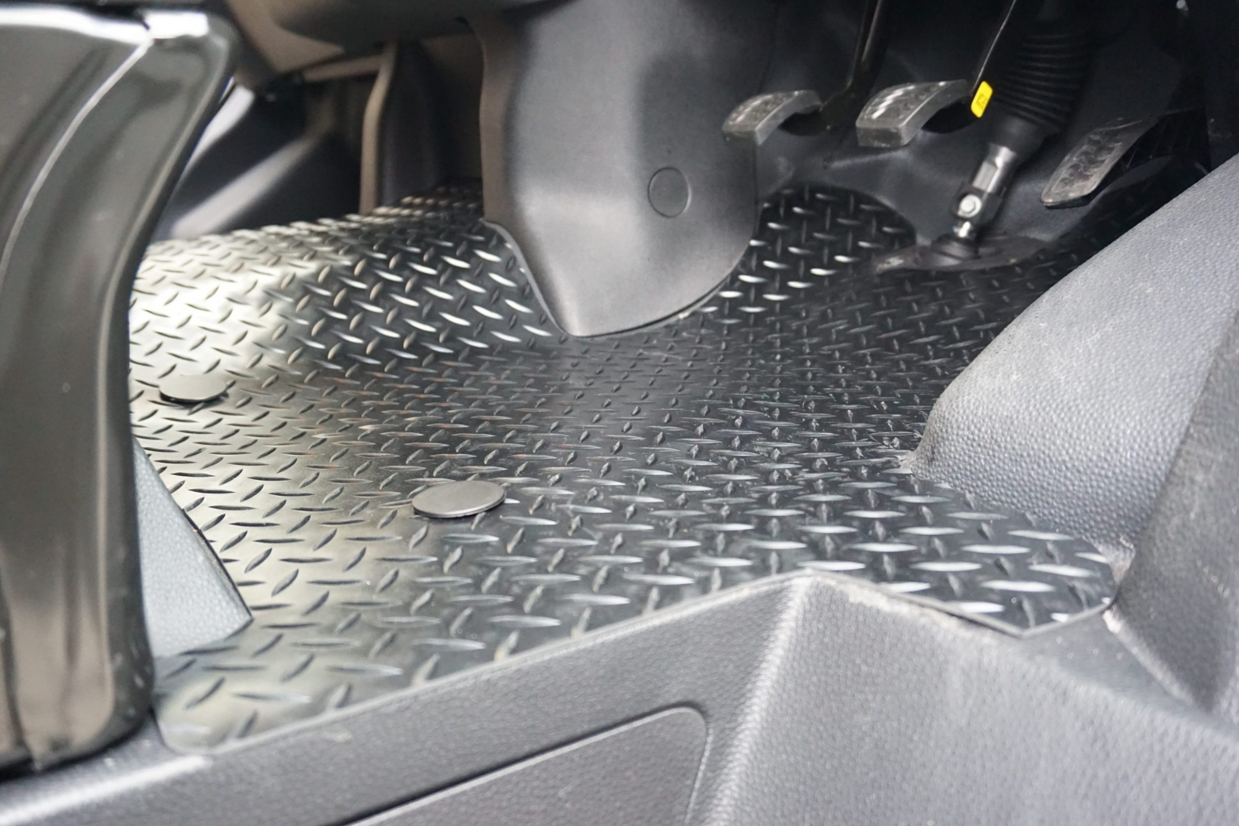 Van Mats for Volkswagen Crafter with Walkthrough 2017 – Present - Car ...